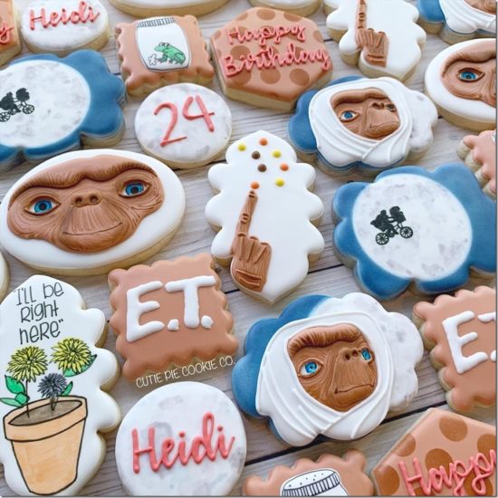 These E.T. Cookies Are Out Of This World! - Between The Pages Blog