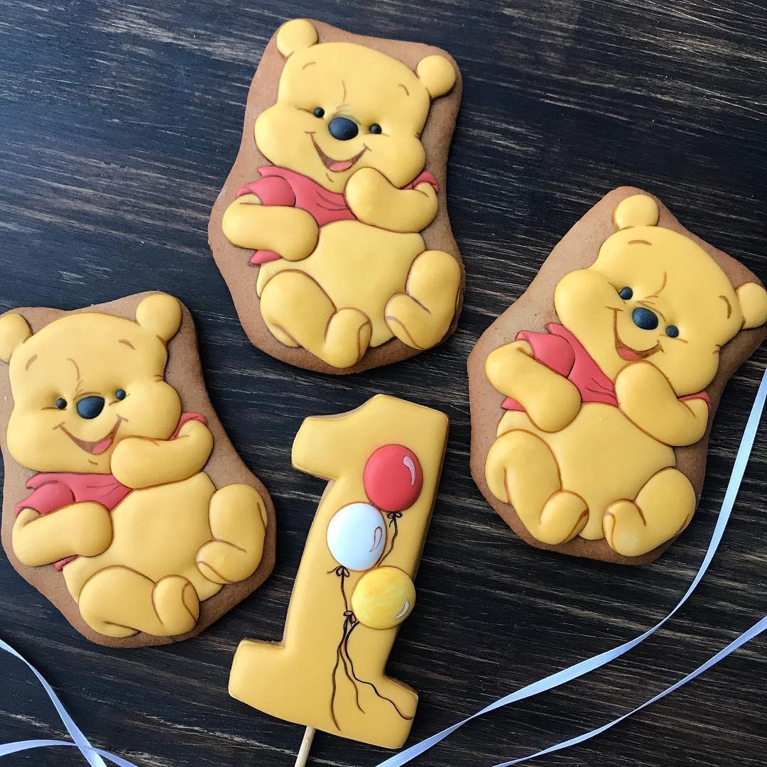 Adorable Winnie the Pooh Easter Cookies - Between The Pages Blog