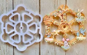 Cute Winnie The Pooh Ferris Wheel Cookie - Between The Pages Blog