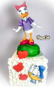 Splendid Donald Loves Daisy Duck Cake - Between The Pages Blog