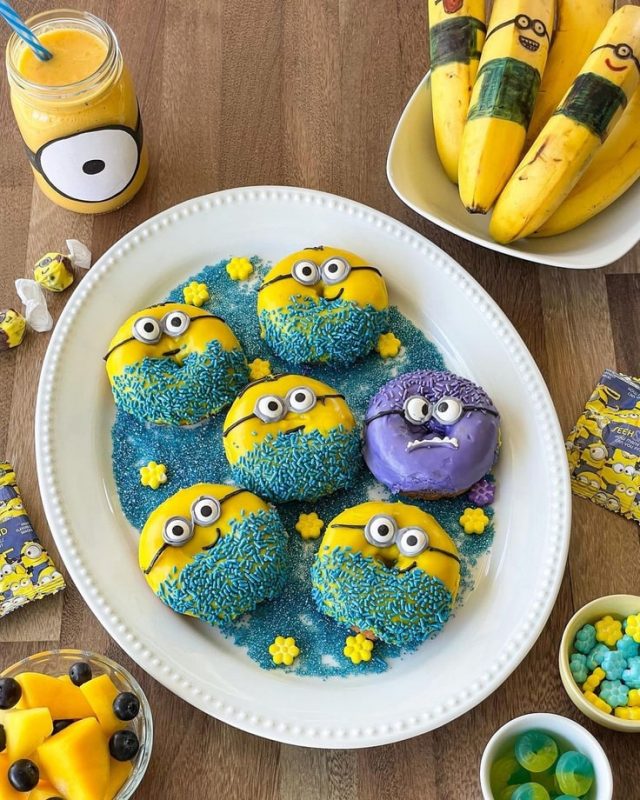 You'll Go Bananas Over These Minion Donuts - Between The Pages Blog