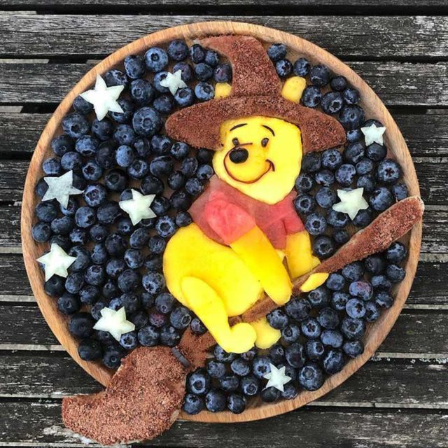 Winnie the Pooh Fruit Pie - Between The Pages Blog
