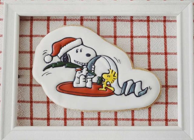 Cute Charlie Brown Christmas Cookies - Between The Pages Blog