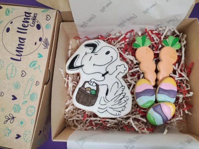 Easter Beagle Cookie Box - Between The Pages Blog