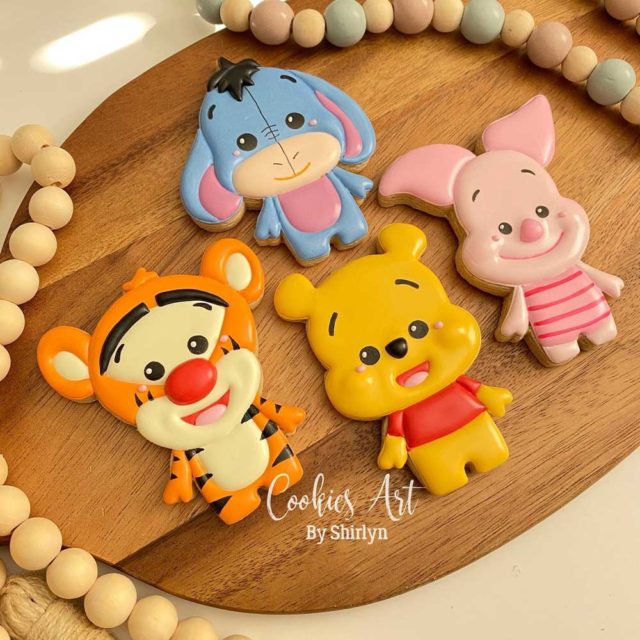 4 Chibi Winnie the Pooh cookies - Between The Pages Blog