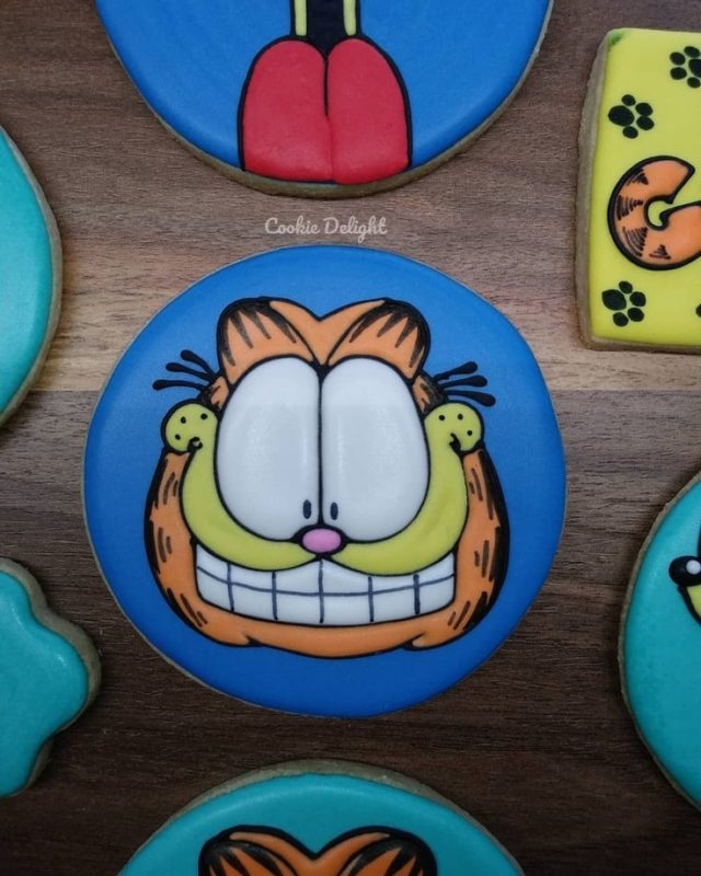 Garfield and Odie Cookies - Between The Pages Blog