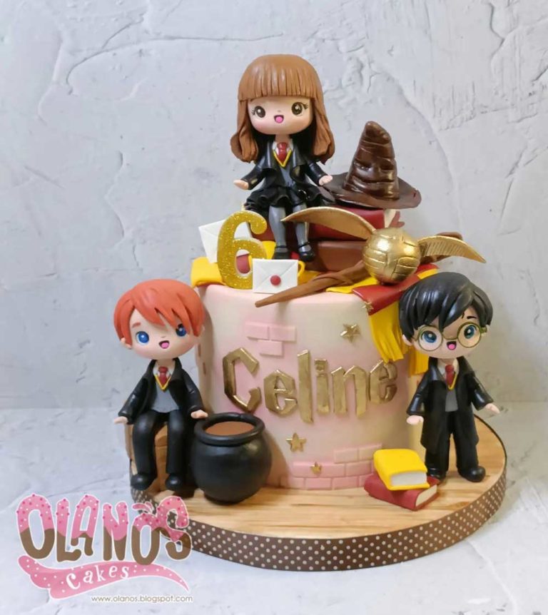 Chibi Ron, Hermione & Harry Potter Cake - Between The Pages Blog